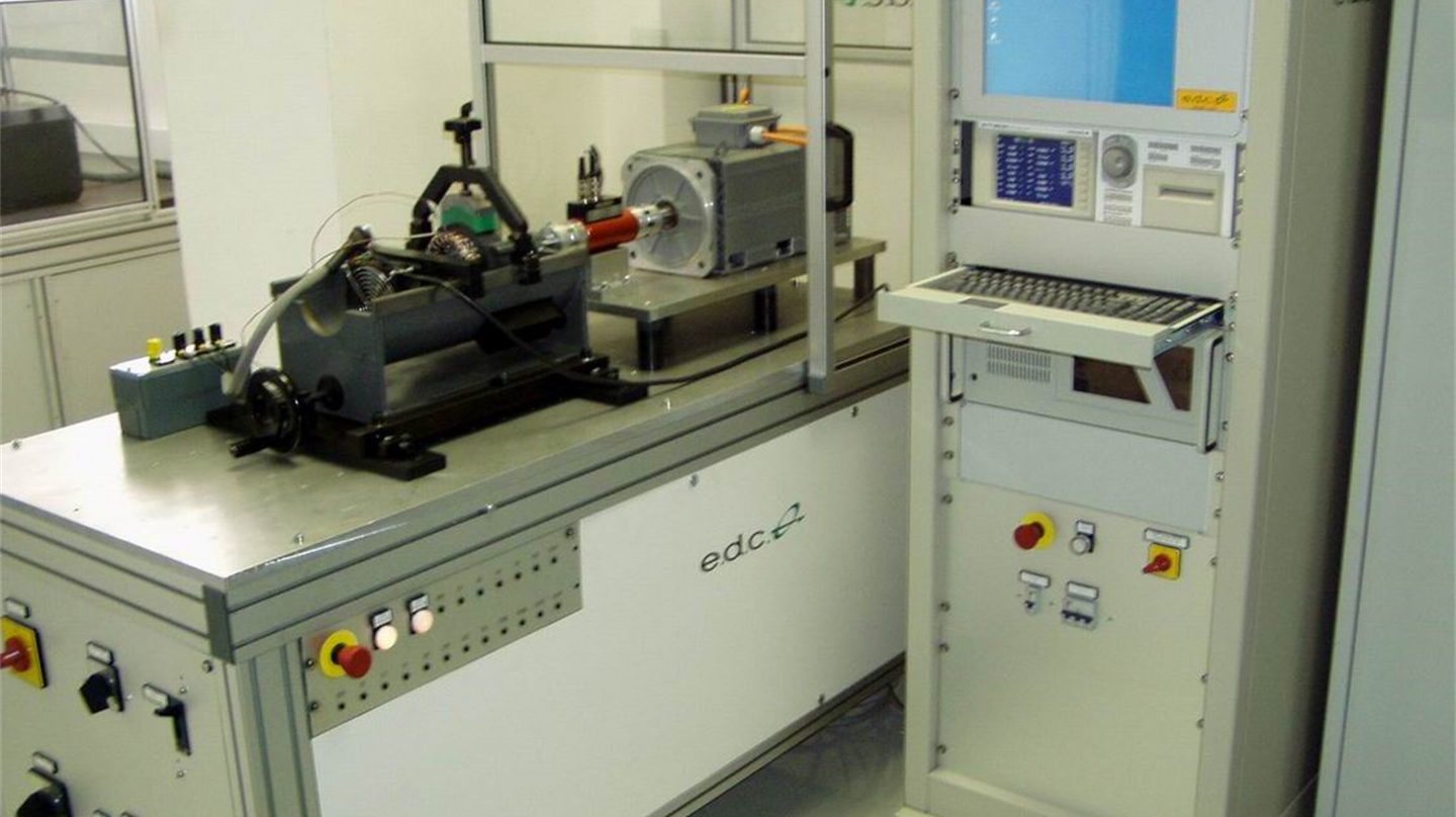 Automatic laboratory system for characterisation ATC320/W